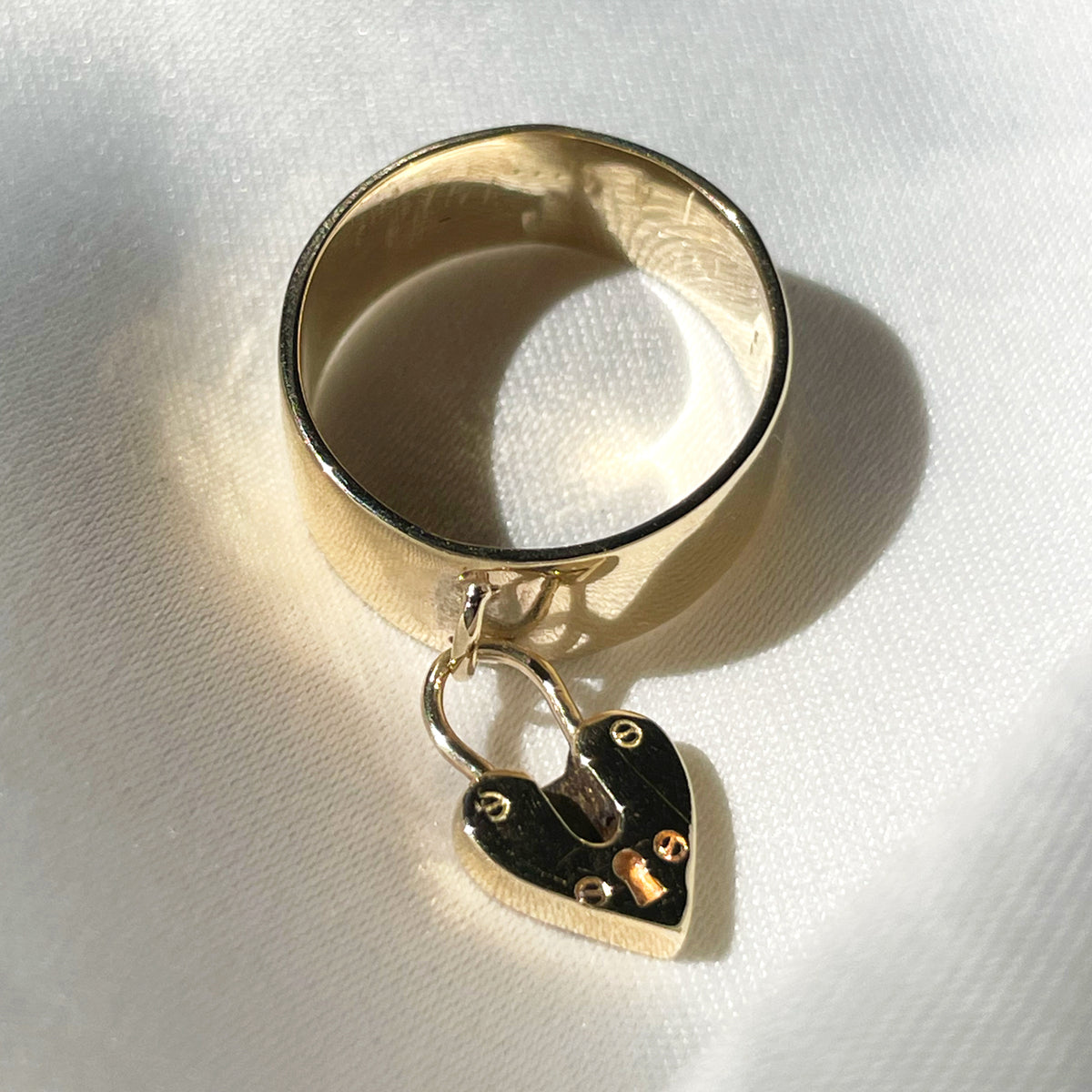 Lock My Heart Ring - Solid 9K Gold - Serpent & the Swan
